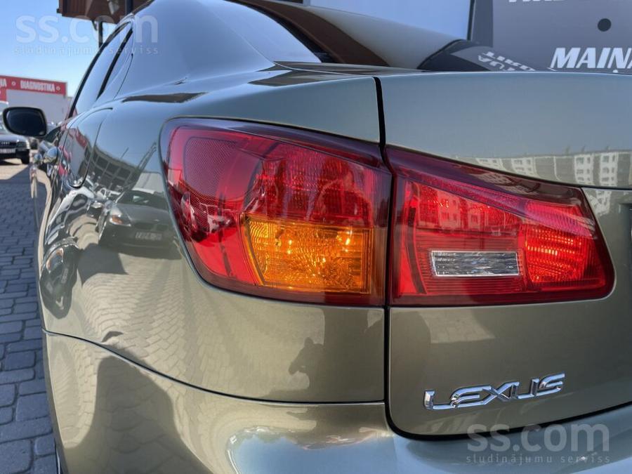 Zaļš Lexus IS 2007 Talsi, ar dzinēja tilpumu 2.50 L un nobraukumu 196 tūkst. km par 4800 €, foto 25 vietnē AUTOMOTO.COM.LV