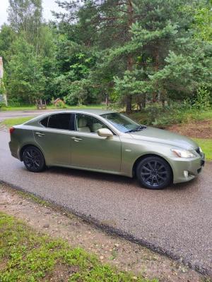 Zaļš Lexus IS 2007 Krāslava, ar dzinēja tilpumu 2.50 L un nobraukumu 225 tūkst. km par 4300 €, foto  vietnē AUTOMOTO.COM.LV
