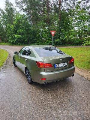 Green Lexus IS 2007 in Kraslava, with an engine capacity of 2.50 L and mileage of 225 thousand km for 4300 €, photo 4 on AUTOMOTO.COM.LV