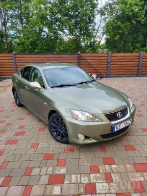 Green Lexus IS 2007 in Kraslava, with an engine capacity of 2.50 L and mileage of 225 thousand km for 4300 €, photo 12 on AUTOMOTO.COM.LV