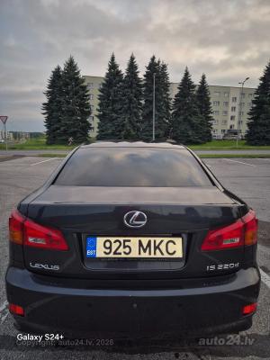 Green Lexus IS 2007 in Tartu, with an engine capacity of 2.20 L and mileage of 221 thousand km for 5300 €, photo 9 on AUTOMOTO.COM.LV