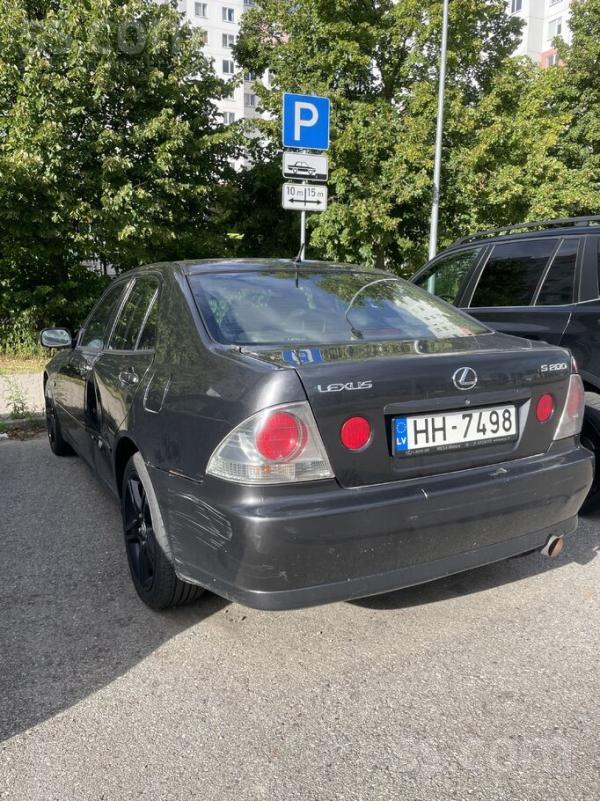 Pelēks Lexus IS 1999 Rīga, ar dzinēja tilpumu 2.00 L un nobraukumu 246 tūkst. km par 600 €, foto 11 vietnē AUTOMOTO.COM.LV