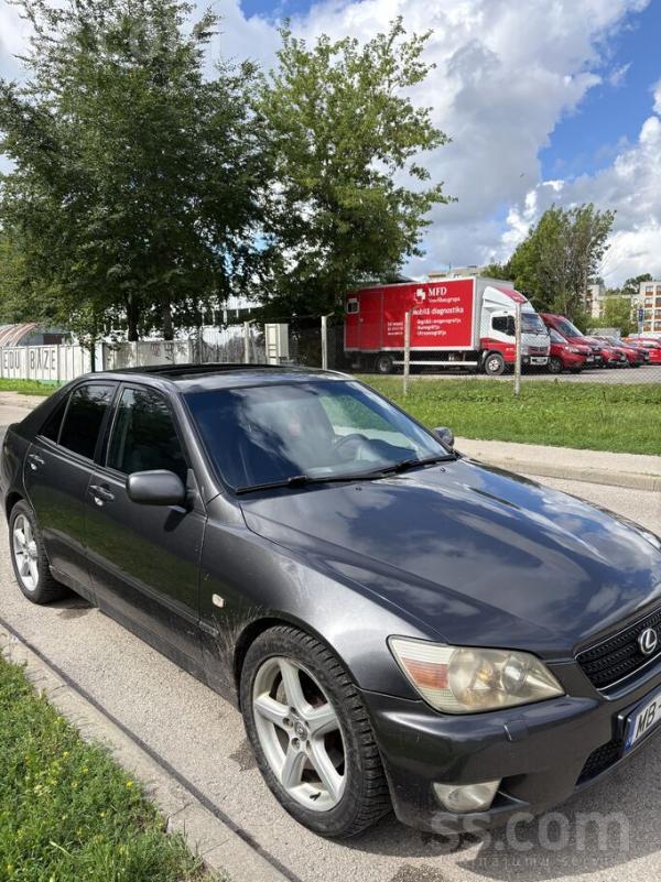 Pelēks Lexus IS 1999 Rīga, ar dzinēja tilpumu 2.00 L un nobraukumu 320 tūkst. km par 1222 €, foto 7 vietnē AUTOMOTO.COM.LV