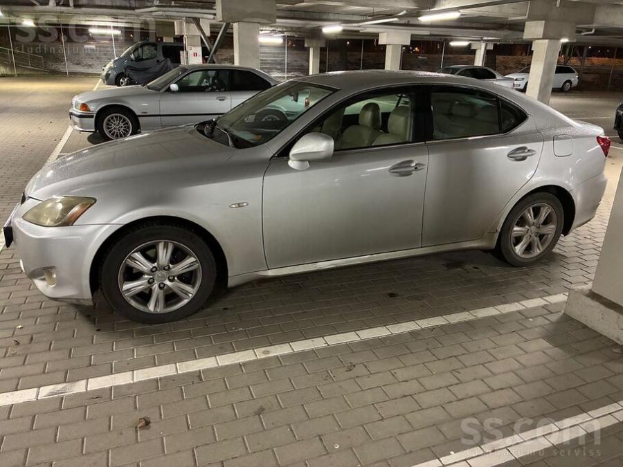 Pelēks Lexus IS 2005 Rīga, ar dzinēja tilpumu 2.50 L un nobraukumu 252 tūkst. km par 1950 €, foto 8 vietnē AUTOMOTO.COM.LV
