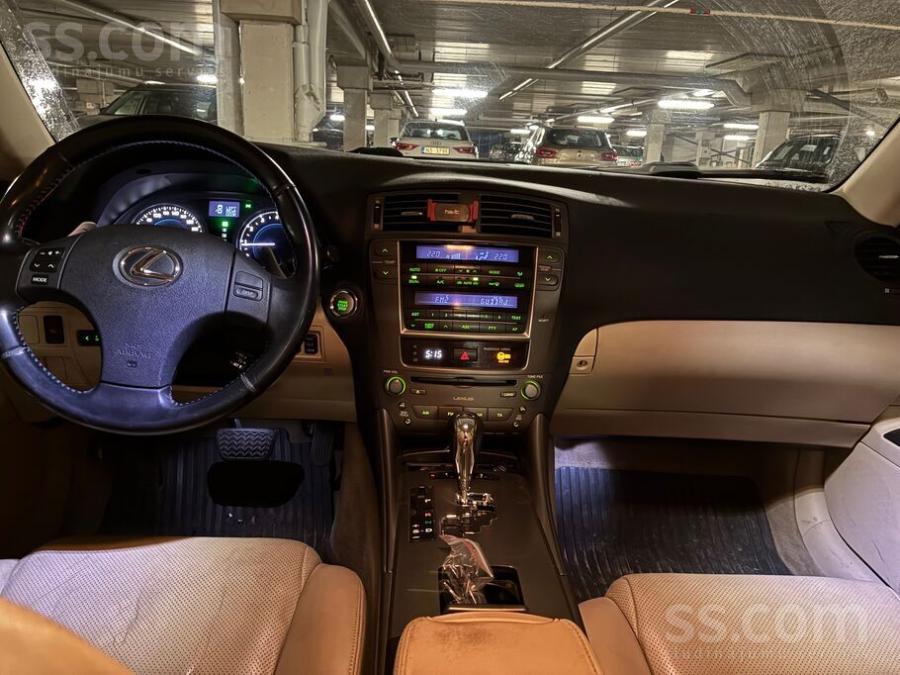 Pelēks Lexus IS 2005 Rīga, ar dzinēja tilpumu 2.50 L un nobraukumu 252 tūkst. km par 1950 €, foto 9 vietnē AUTOMOTO.COM.LV