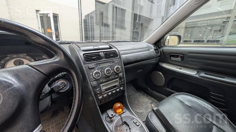 Grey Lexus IS 2005 in Riga, with an engine capacity of 2.00 L and mileage of 297 thousand km for 1350 €, photo 7 on AUTOMOTO.COM.LV