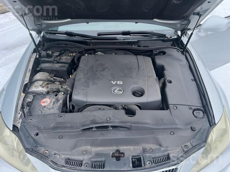 Pelēks Lexus IS 2005 Rīga, ar dzinēja tilpumu 2.50 L un nobraukumu 260 tūkst. km par 3200 €, foto 8 vietnē AUTOMOTO.COM.LV