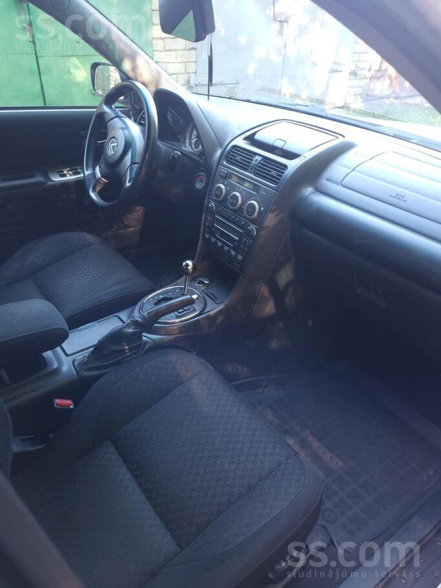 Grey Lexus IS 2005 in Riga, with an engine capacity of 2.00 L and mileage of 213 thousand km for 2750 €, photo 7 on AUTOMOTO.COM.LV