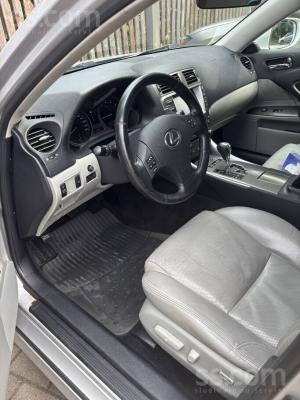 Grey Lexus IS 2005 in Riga, with an engine capacity of 2.50 L and mileage of 239 thousand km for 4000 €, photo 6 on AUTOMOTO.COM.LV