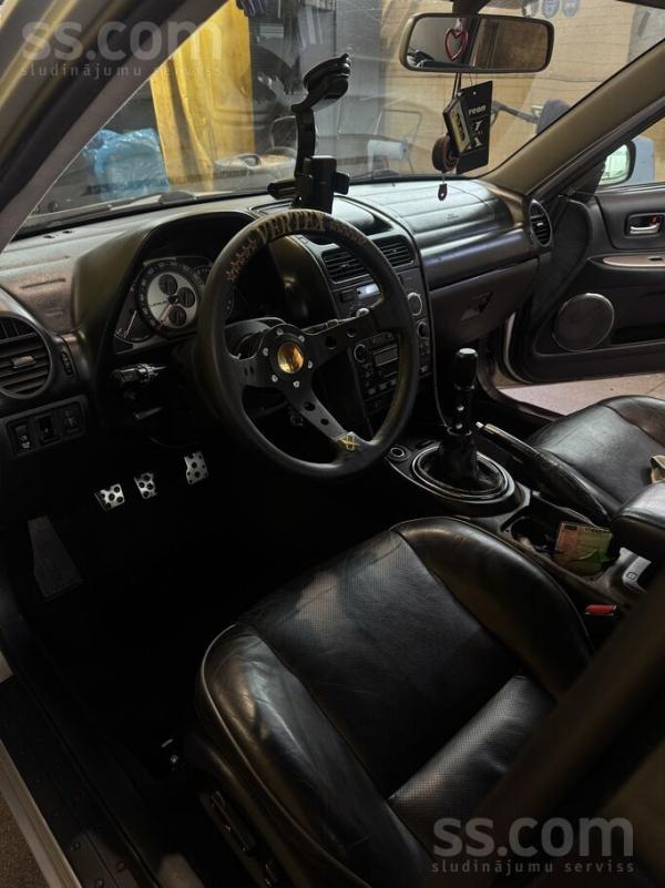 Lexus IS 2005 Valmiera vietnē Pelēks Lexus IS 2005 Valmiera, ar dzinēja tilpumu 2.00 L un nobraukumu 280 tūkst. km par 5500 €, foto 5 vietnē AUTOMOTO.COM.LV