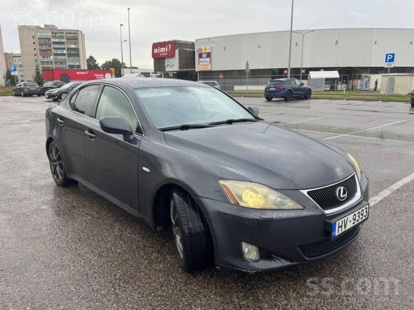 Pelēks Lexus IS 2006 Daugavpils, ar dzinēja tilpumu 2.50 L un nobraukumu 329 tūkst. km par 2300 €, foto 3 vietnē AUTOMOTO.COM.LV