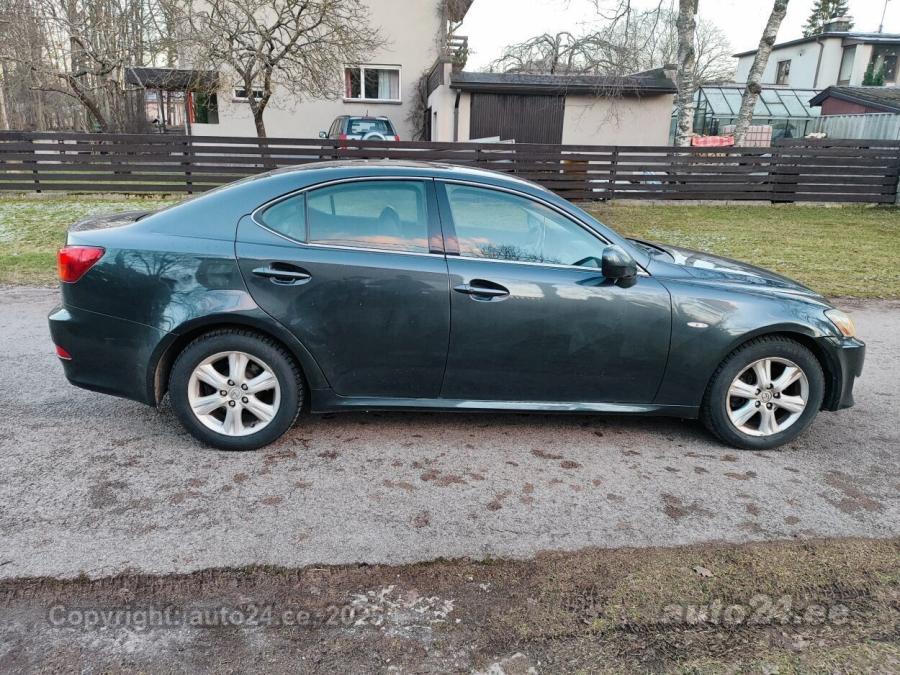 Pelēks Lexus IS 2006 Tallina, ar dzinēja tilpumu 2.50 L un nobraukumu 280 tūkst. km par 3600 €, foto 6 vietnē AUTOMOTO.COM.LV