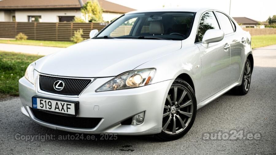 Pelēks Lexus IS 2006 Tallina, ar dzinēja tilpumu 2.50 L un nobraukumu 269 tūkst. km par 4490 €, foto 4 vietnē AUTOMOTO.COM.LV