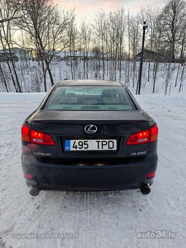 Grey Lexus IS 2006 in Rakvere, with an engine capacity of 2.50 L and mileage of 198 thousand km for 7000 €, photo 5 on AUTOMOTO.COM.LV