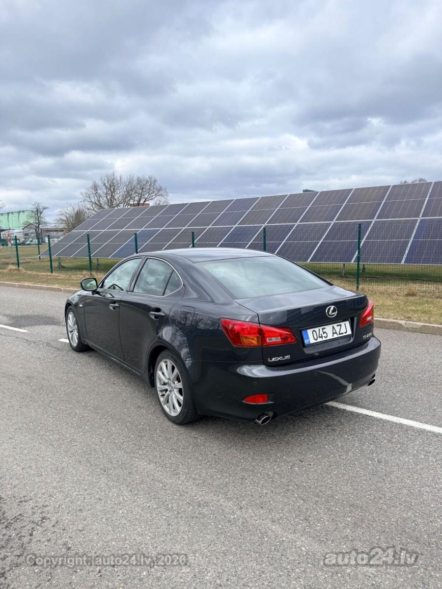Grey Lexus IS 2006 in Tallinn, with an engine capacity of 2.50 L and mileage of 225 thousand km for 4990 €, photo 3 on AUTOMOTO.COM.LV