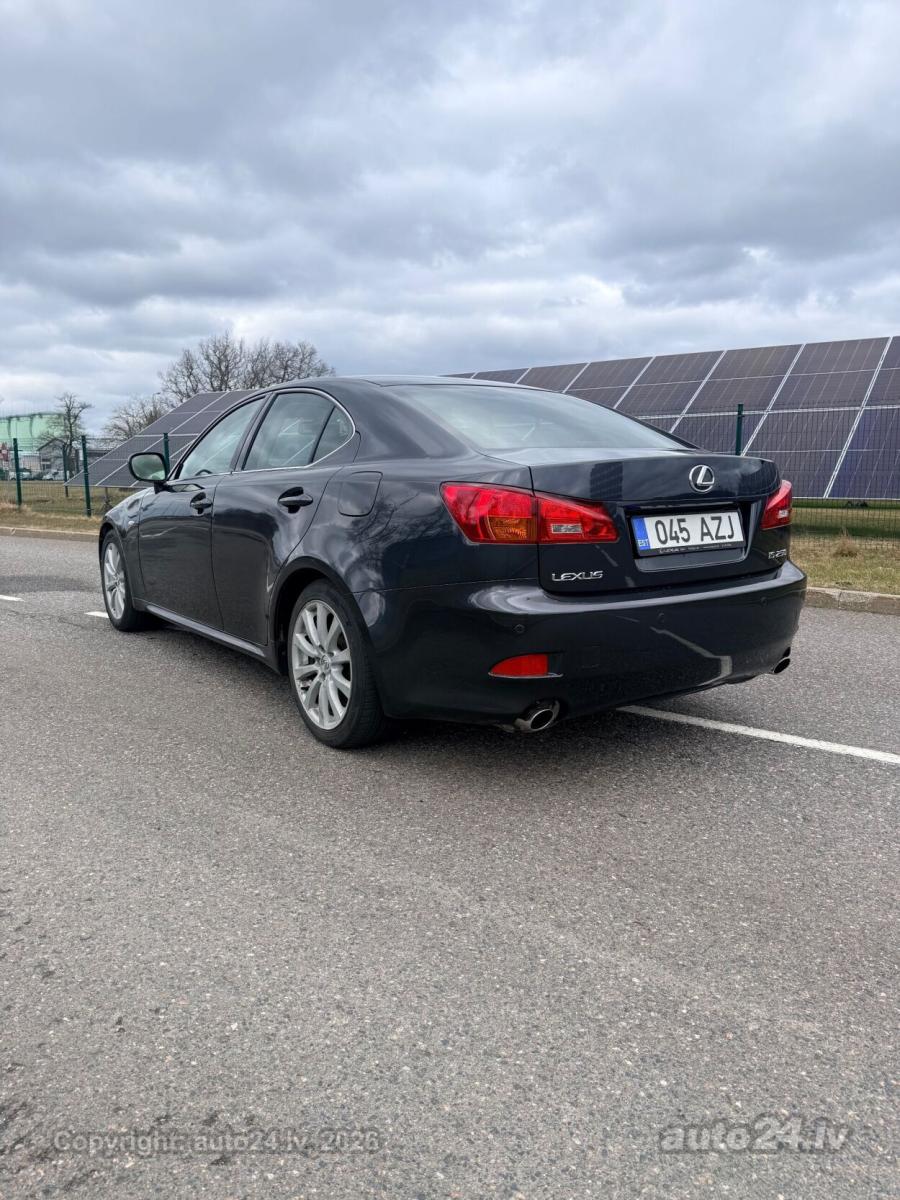 Grey Lexus IS 2006 in Tallinn, with an engine capacity of 2.50 L and mileage of 225 thousand km for 4990 €, photo 9 on AUTOMOTO.COM.LV