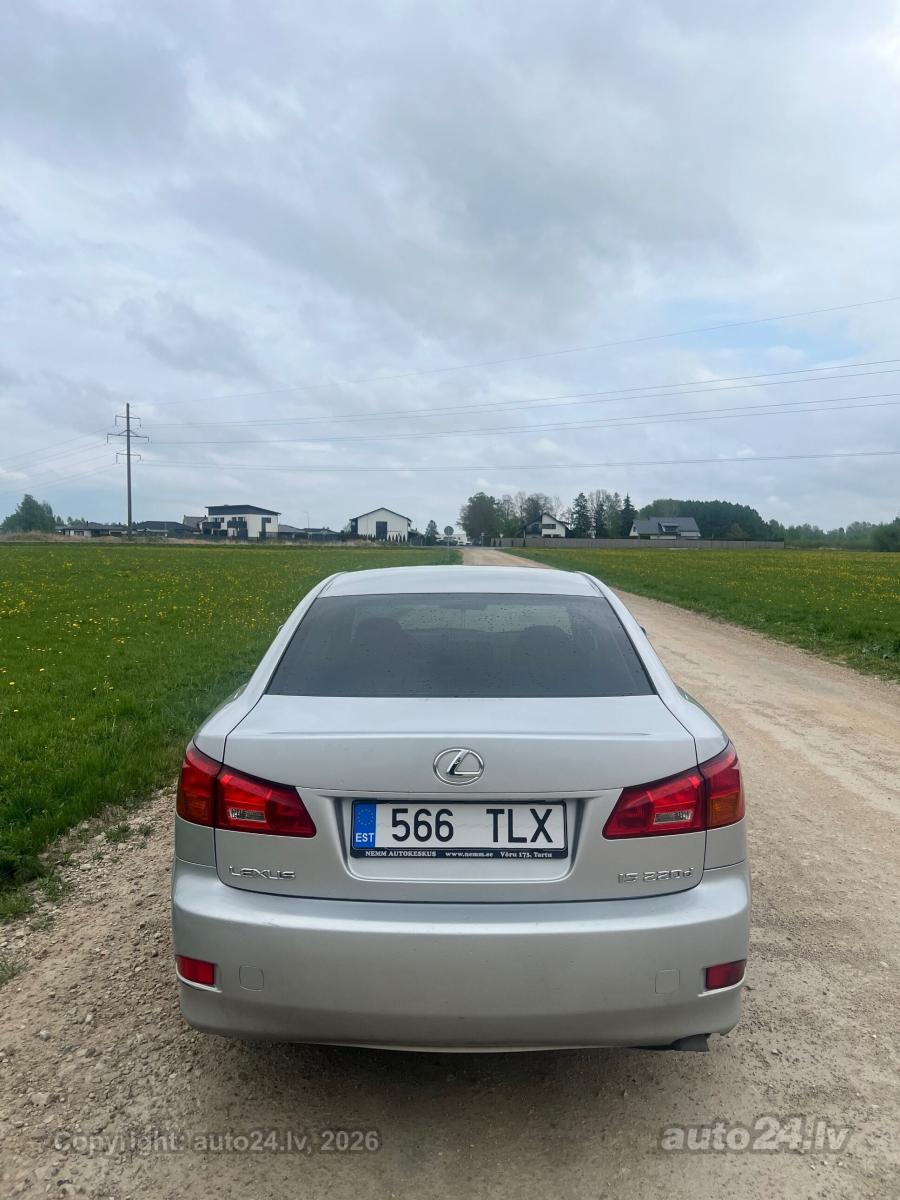 Pelēks Lexus IS 2006 Tallina, ar dzinēja tilpumu 2.20 L un nobraukumu 342 tūkst. km par 2799 €, foto 4 vietnē AUTOMOTO.COM.LV