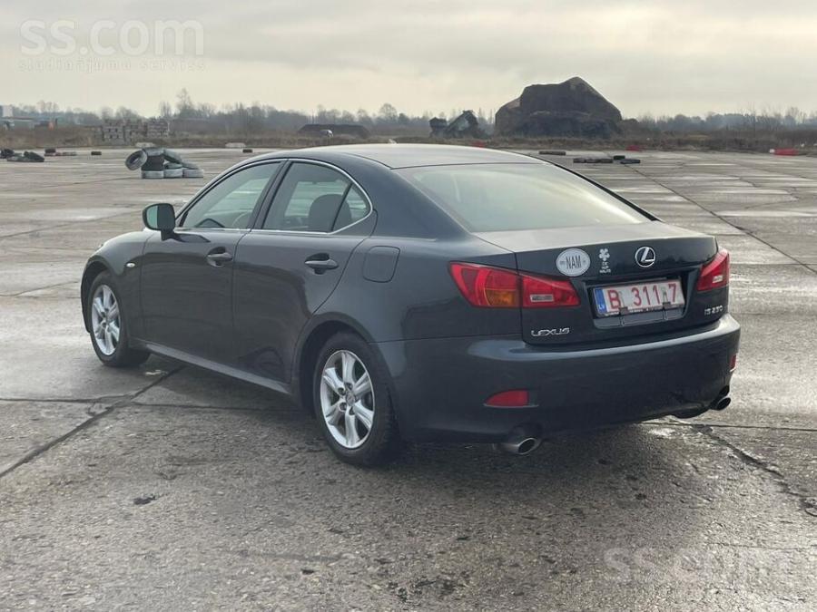 Grey Lexus IS 2006 in Riga, with an engine capacity of 2.50 L and mileage of 0 thousand km for 2799 €, photo 4 on AUTOMOTO.COM.LV