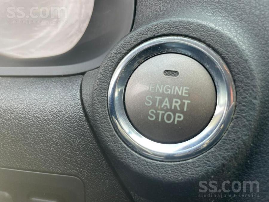 Grey Lexus IS 2006 in Riga, with an engine capacity of 2.50 L and mileage of 0 thousand km for 2799 €, photo 13 on AUTOMOTO.COM.LV
