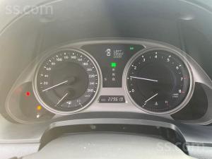 Grey Lexus IS 2006 in Riga, with an engine capacity of 2.50 L and mileage of 0 thousand km for 2799 €, photo 17 on AUTOMOTO.COM.LV