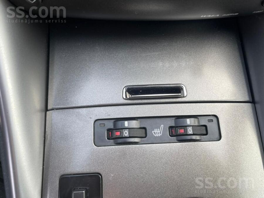Grey Lexus IS 2006 in Riga, with an engine capacity of 2.50 L and mileage of 0 thousand km for 2799 €, photo 23 on AUTOMOTO.COM.LV