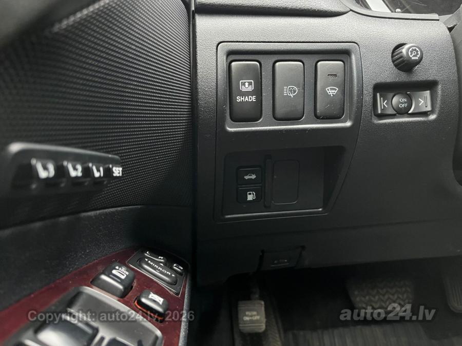 Pelēks Lexus IS 2006 Tallina, ar dzinēja tilpumu 2.50 L un nobraukumu 220 tūkst. km par 6999 €, foto 12 vietnē AUTOMOTO.COM.LV