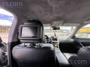 Grey Lexus IS 2006 in Riga, with an engine capacity of 2.50 L and mileage of 142 thousand km for 4500 €, photo 8 on AUTOMOTO.COM.LV