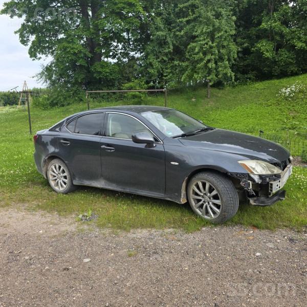 Pelēks Lexus IS 2006 Daugavpils, ar dzinēja tilpumu 2.20 L un nobraukumu 392 tūkst. km par 1750 €, foto 2 vietnē AUTOMOTO.COM.LV