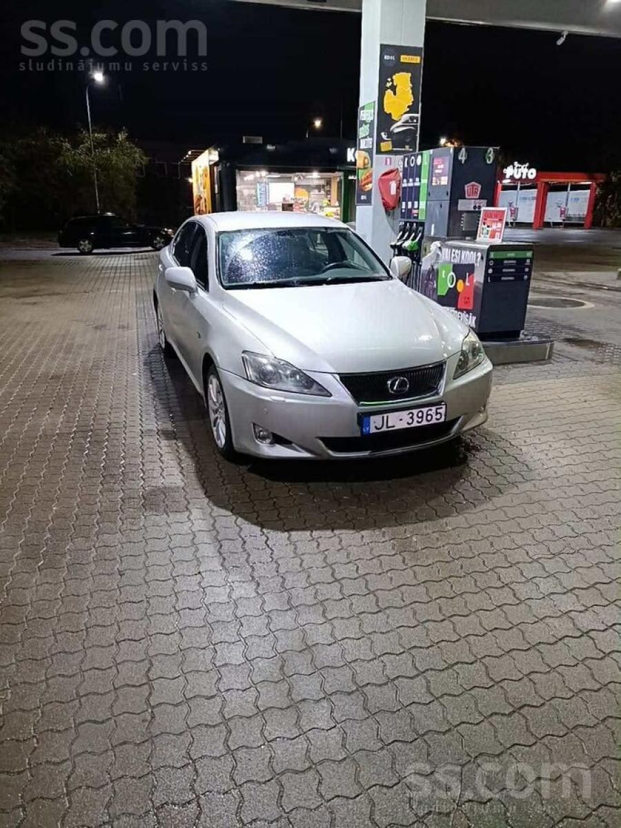 Pelēks Lexus IS 2006 Rīga, ar dzinēja tilpumu 2.20 L un nobraukumu 354 tūkst. km par 2780 €, foto 1 vietnē AUTOMOTO.COM.LV