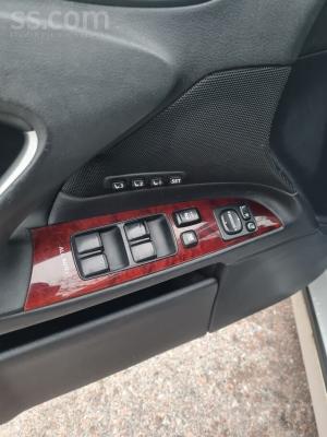 Pelēks Lexus IS 2006 Rīga, ar dzinēja tilpumu 2.20 L un nobraukumu 354 tūkst. km par 2780 €, foto 13 vietnē AUTOMOTO.COM.LV