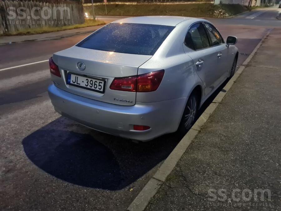 Pelēks Lexus IS 2006 Rīga, ar dzinēja tilpumu 2.20 L un nobraukumu 354 tūkst. km par 2780 €, foto 21 vietnē AUTOMOTO.COM.LV
