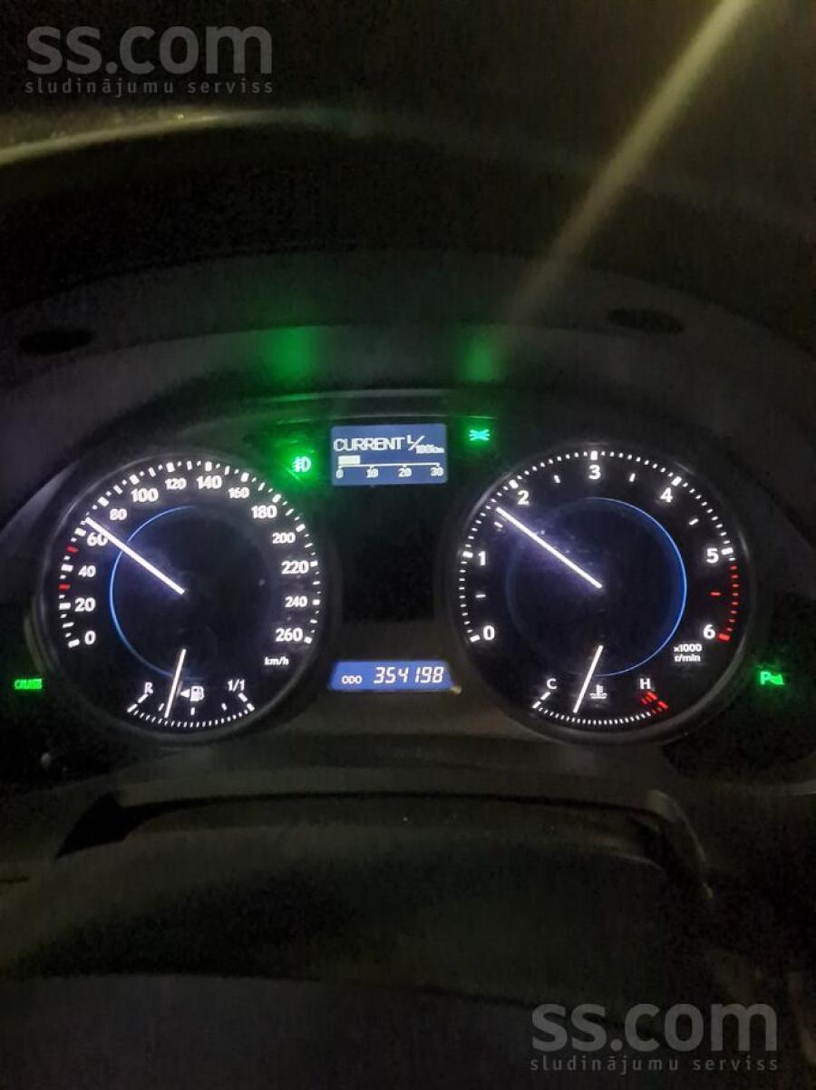 Pelēks Lexus IS 2006 Rīga, ar dzinēja tilpumu 2.20 L un nobraukumu 354 tūkst. km par 2780 €, foto 22 vietnē AUTOMOTO.COM.LV