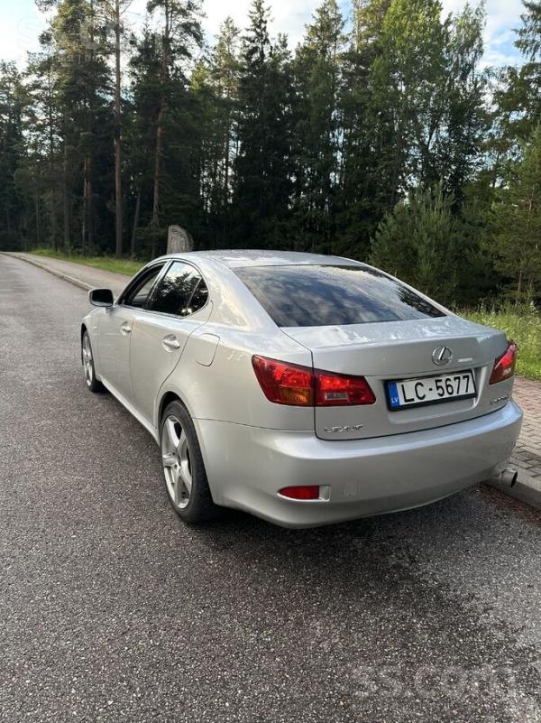 Pelēks Lexus IS 2006 Rīga, ar dzinēja tilpumu 2.20 L un nobraukumu 445 tūkst. km par 3800 €, foto 6 vietnē AUTOMOTO.COM.LV