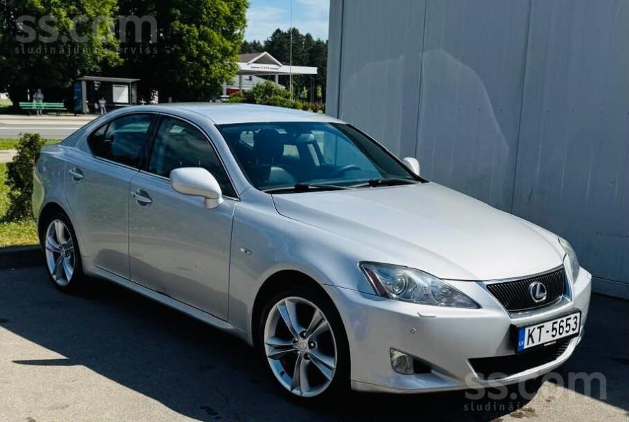 Pelēks Lexus IS 2006 Rīga, ar dzinēja tilpumu 2.20 L un nobraukumu 295 tūkst. km par 2700 €, foto 3 vietnē AUTOMOTO.COM.LV