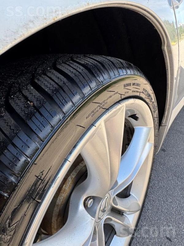 Pelēks Lexus IS 2006 Rīga, ar dzinēja tilpumu 2.20 L un nobraukumu 295 tūkst. km par 2700 €, foto 3 vietnē AUTOMOTO.COM.LV