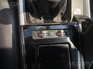 Grey Lexus IS 2006 in Rezekne, with an engine capacity of 2.20 L and mileage of 377 thousand km for 3400 €, photo 14 on AUTOMOTO.COM.LV