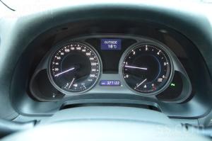 Grey Lexus IS 2006 in Tukums, with an engine capacity of 2.20 L and mileage of 327 thousand km for 2490 €, photo 12 on AUTOMOTO.COM.LV