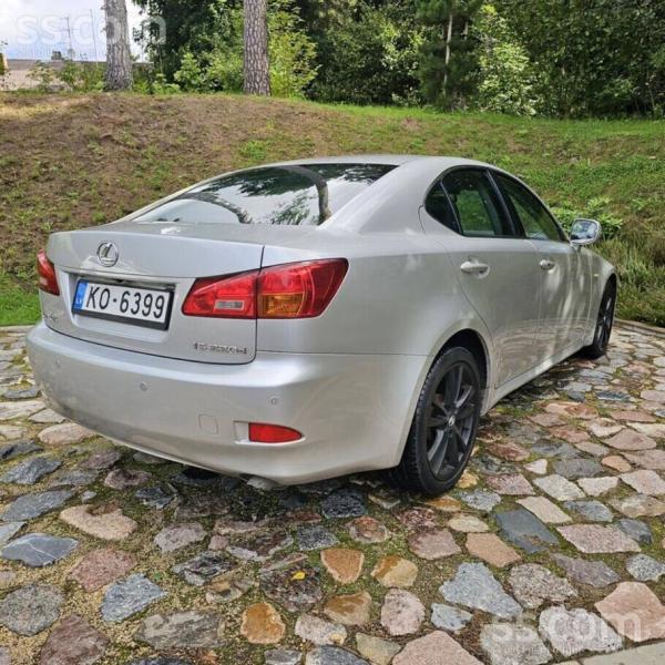 Pelēks Lexus IS 2006 Rīga, ar dzinēja tilpumu 2.20 L un nobraukumu 346 tūkst. km par 2450 €, foto 4 vietnē AUTOMOTO.COM.LV