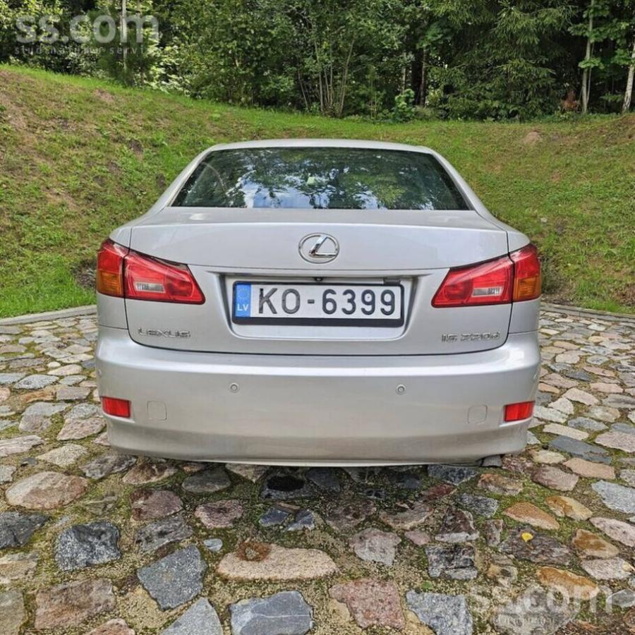 Pelēks Lexus IS 2006 Rīga, ar dzinēja tilpumu 2.20 L un nobraukumu 346 tūkst. km par 2450 €, foto 15 vietnē AUTOMOTO.COM.LV