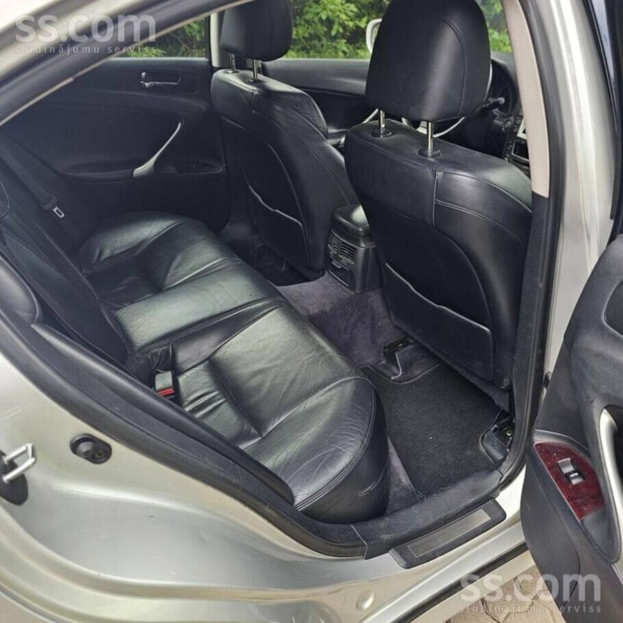 Pelēks Lexus IS 2006 Rīga, ar dzinēja tilpumu 2.20 L un nobraukumu 346 tūkst. km par 2450 €, foto 16 vietnē AUTOMOTO.COM.LV