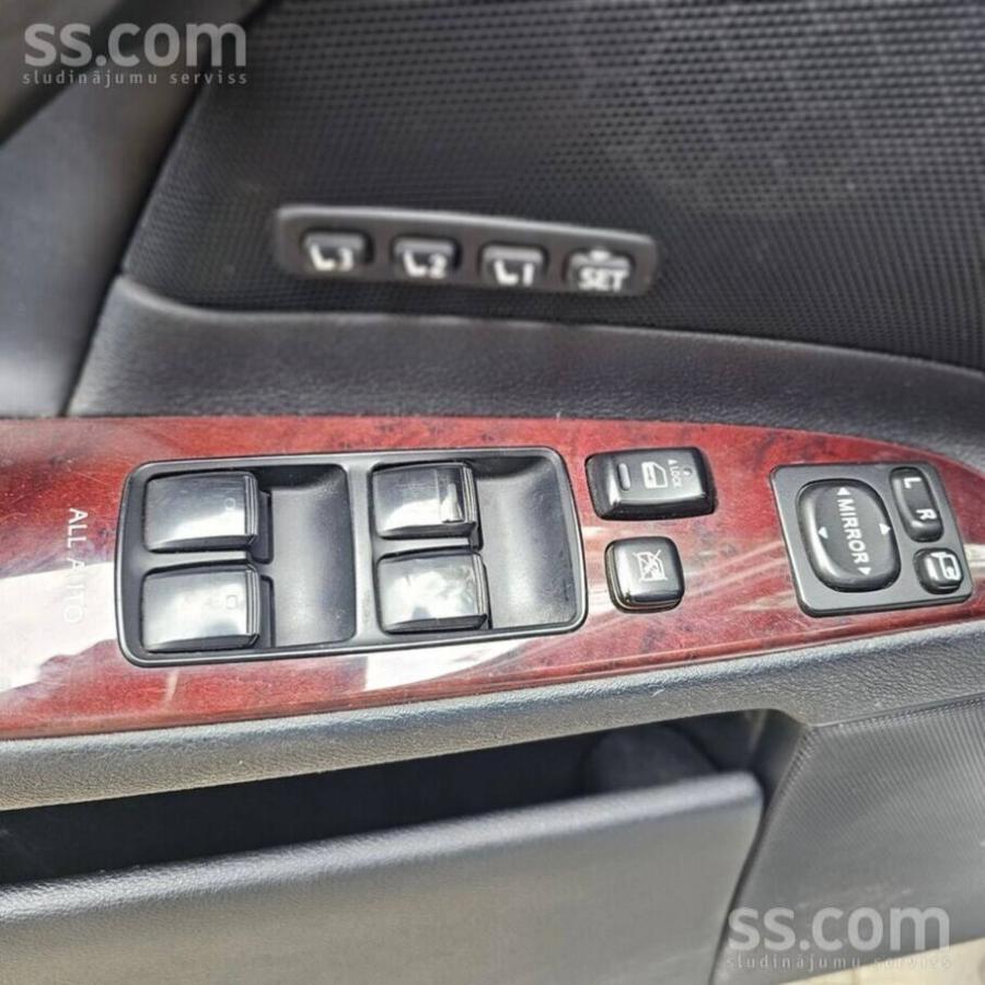 Pelēks Lexus IS 2006 Rīga, ar dzinēja tilpumu 2.20 L un nobraukumu 346 tūkst. km par 2450 €, foto 19 vietnē AUTOMOTO.COM.LV