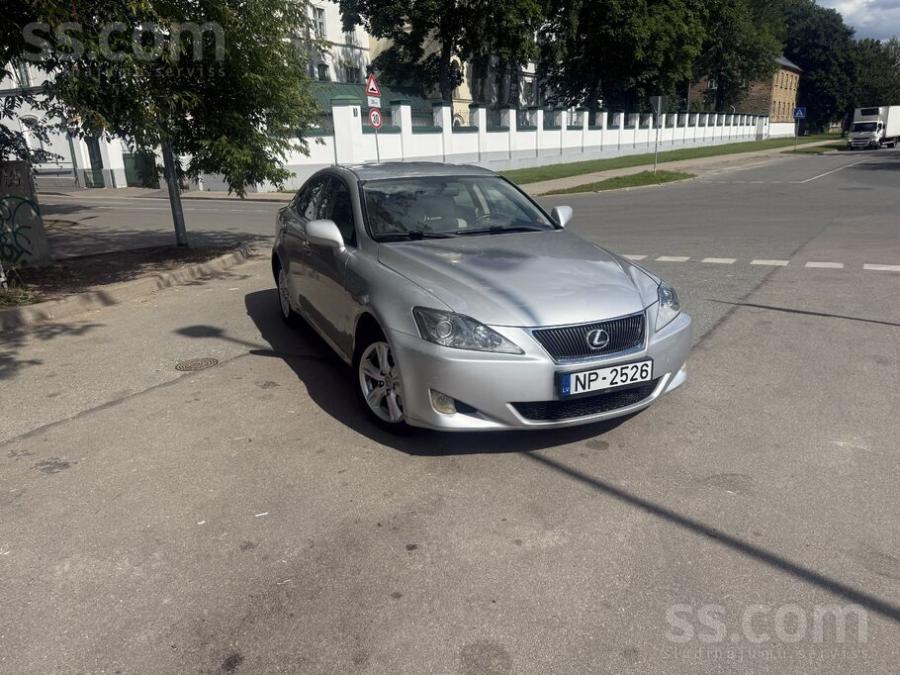 Pelēks Lexus IS 2006 Rīga, ar dzinēja tilpumu 2.50 L un nobraukumu 253 tūkst. km par 2800 €, foto 1 vietnē AUTOMOTO.COM.LV