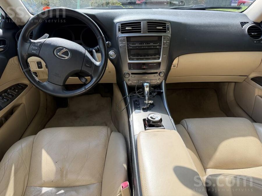 Pelēks Lexus IS 2006 Rīga, ar dzinēja tilpumu 2.50 L un nobraukumu 253 tūkst. km par 2800 €, foto 7 vietnē AUTOMOTO.COM.LV