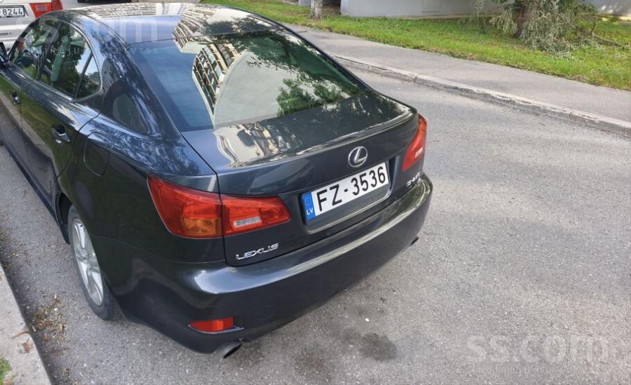 Pelēks Lexus IS 2006 Rīga, ar dzinēja tilpumu 2.50 L un nobraukumu 113 tūkst. km par 6400 €, foto 7 vietnē AUTOMOTO.COM.LV