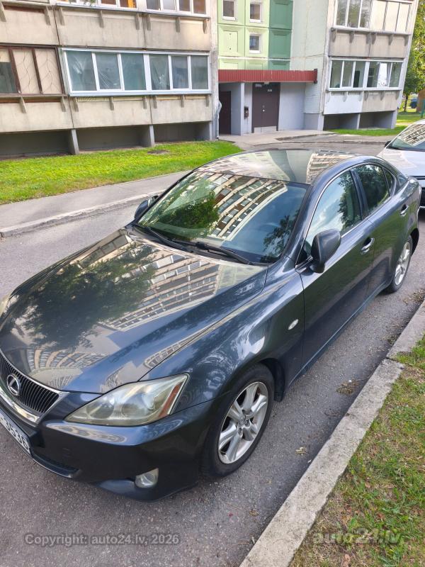 Pelēks Lexus IS 2006 Rīga, ar dzinēja tilpumu 2.50 L un nobraukumu 113 tūkst. km par 6200 €, foto 6 vietnē AUTOMOTO.COM.LV
