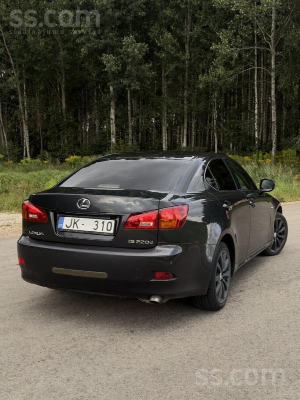 Pelēks Lexus IS 2006 Rīga, ar dzinēja tilpumu 2.20 L un nobraukumu 359 tūkst. km par 2300 €, foto 5 vietnē AUTOMOTO.COM.LV