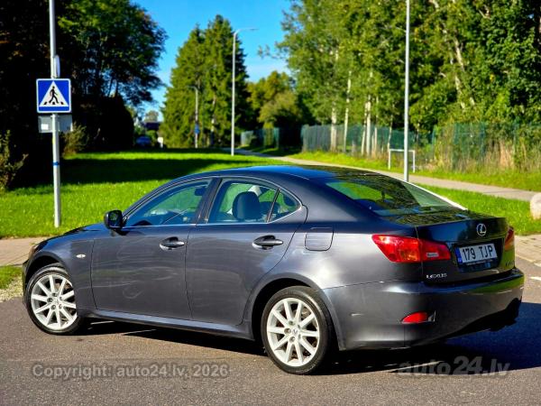 Pelēks Lexus IS 2006 Tallina, ar dzinēja tilpumu 2.20 L un nobraukumu 264 tūkst. km par 2990 €, foto 5 vietnē AUTOMOTO.COM.LV