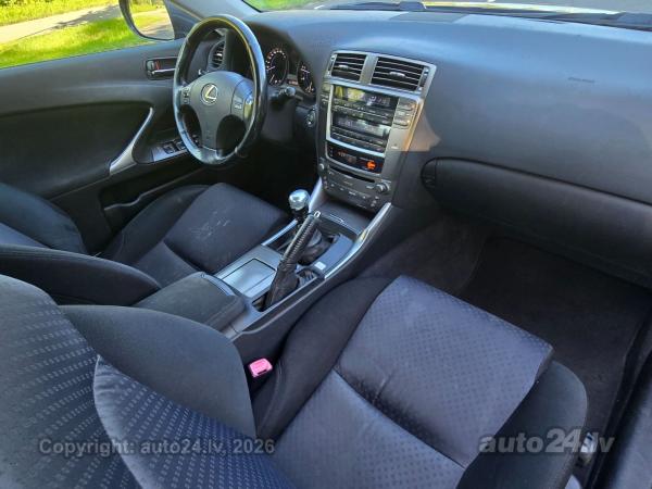 Pelēks Lexus IS 2006 Tallina, ar dzinēja tilpumu 2.20 L un nobraukumu 264 tūkst. km par 2990 €, foto 11 vietnē AUTOMOTO.COM.LV