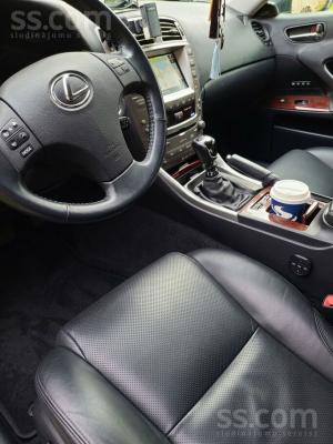 Pelēks Lexus IS 2006 Valmiera, ar dzinēja tilpumu 2.20 L un nobraukumu 306 tūkst. km par 3400 €, foto 5 vietnē AUTOMOTO.COM.LV