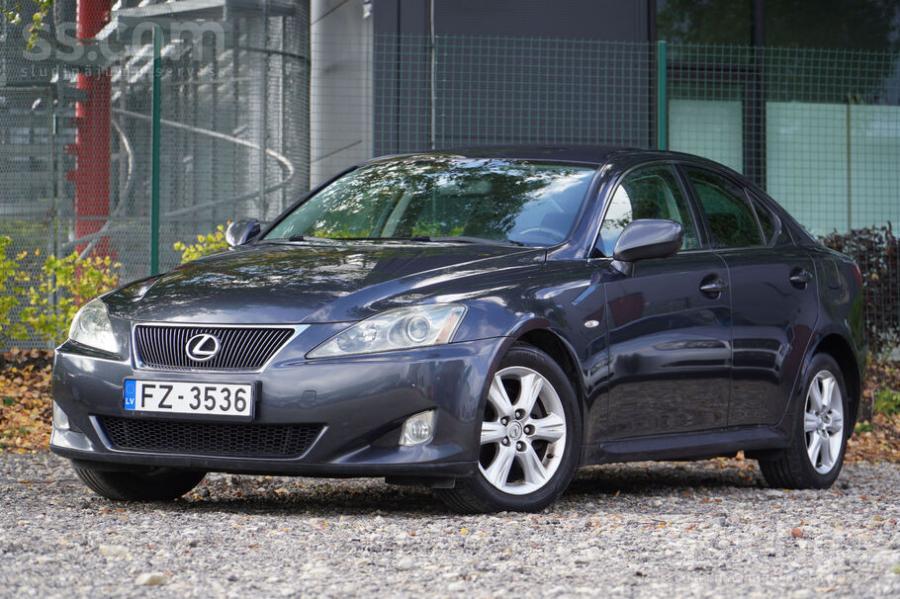 Pelēks Lexus IS 2006 Rīga, ar dzinēja tilpumu 2.50 L un nobraukumu 112 tūkst. km par 5590 €, foto 3 vietnē AUTOMOTO.COM.LV